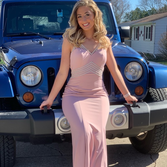 Kayla's Closet (@kaylasm49) | Poshmark